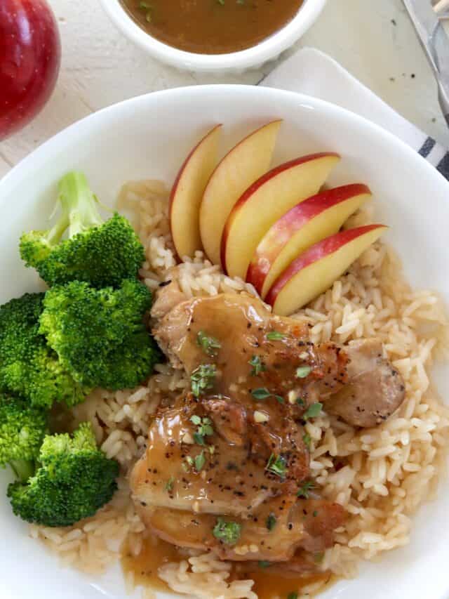 30-Minute Apple Cider Glazed Boneless Skinless Chicken Thighs | Seeking ...